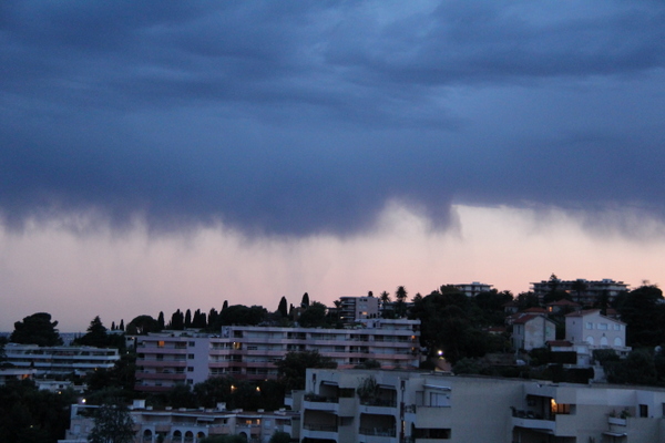 MARTINAS BLOGG: EN DAG, FYRA HIMLAR