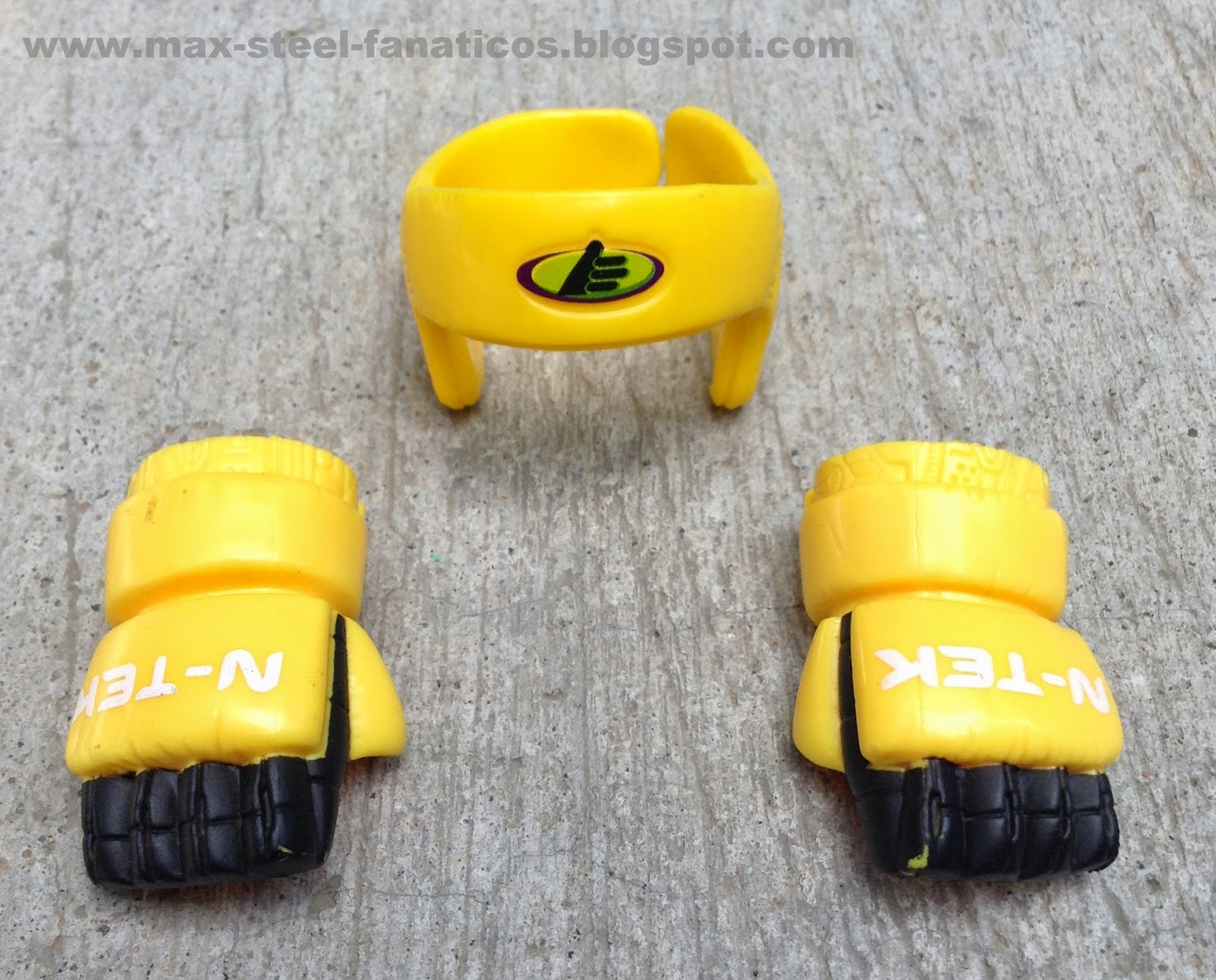 Max Steel Fanáticos: Max Steel Reviews: Robo-kick (Parte 6)