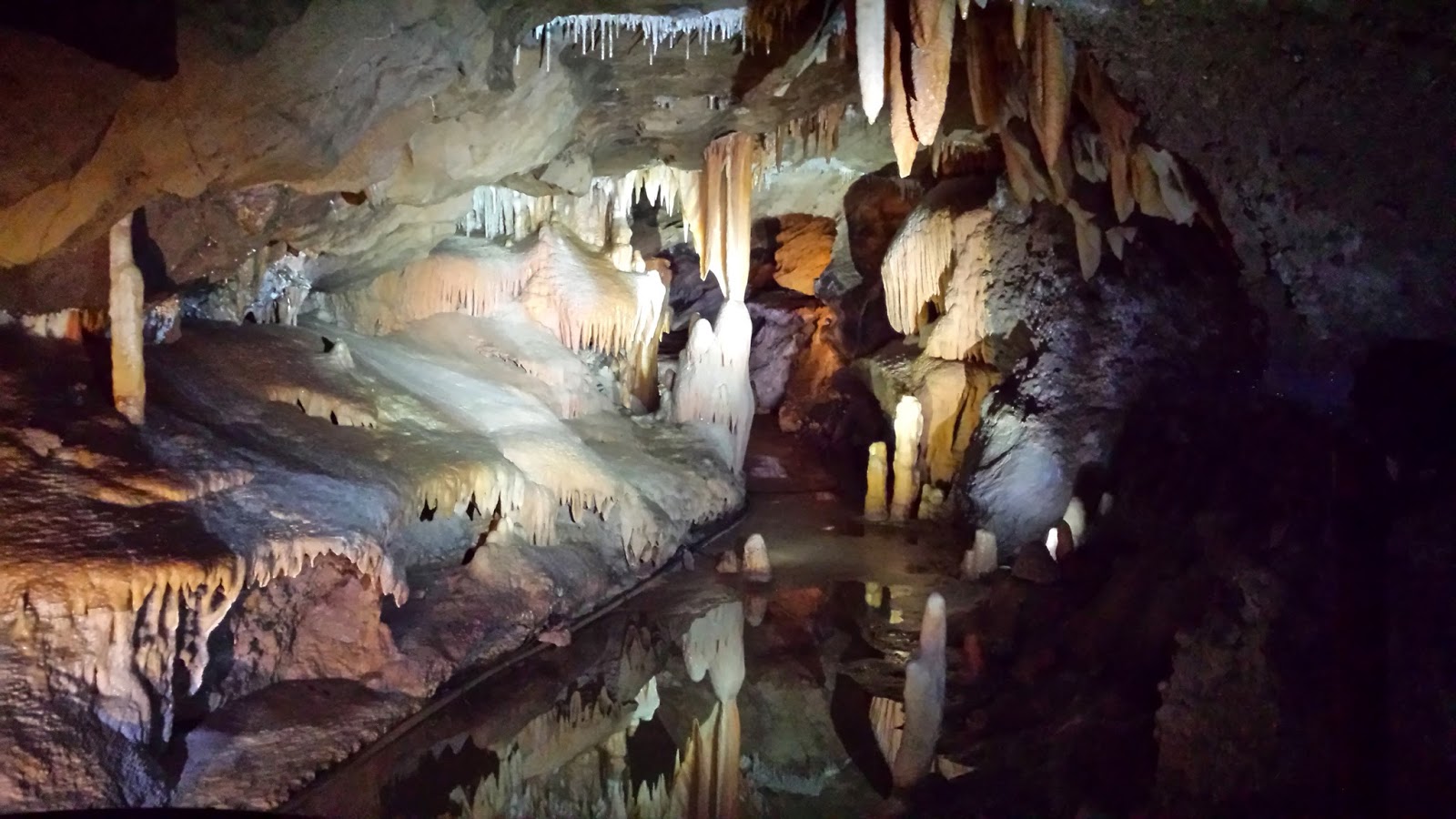 RDO Melbourne: Buchan Caves, Buchan