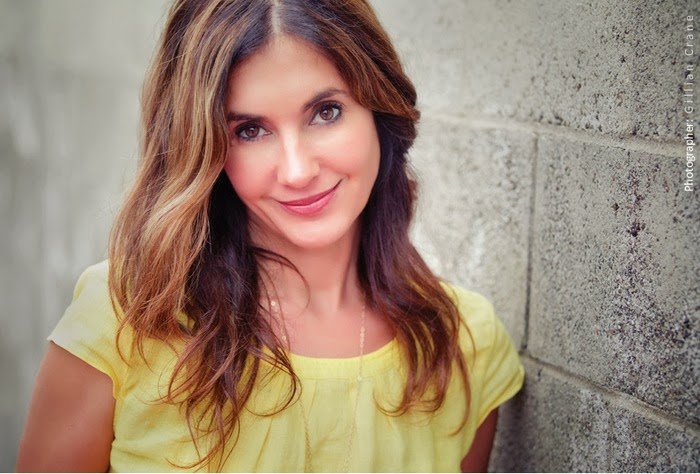 Left to Write: YALLFest 2013: An Interview with Lisi Harrison