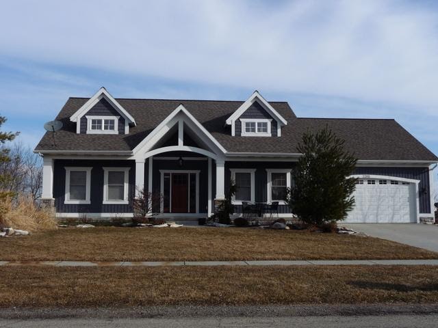 Busy Days Worthwhile: The Perfect Blue House