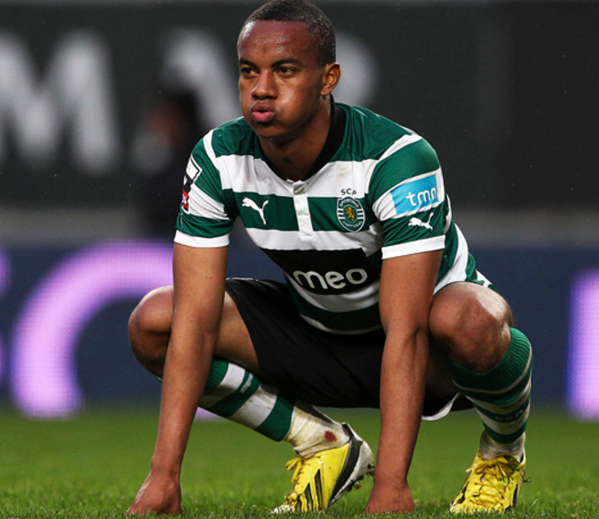 Carrillo é um jogador livre. É simples!