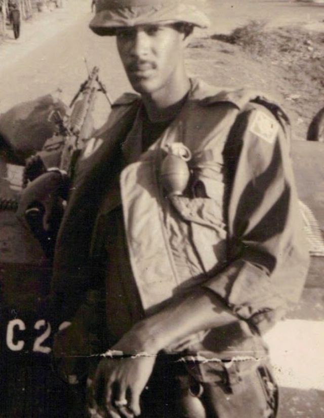 40 Vintage Photographs of Young U.S. Soldiers Being Awesome in Vietnam ...