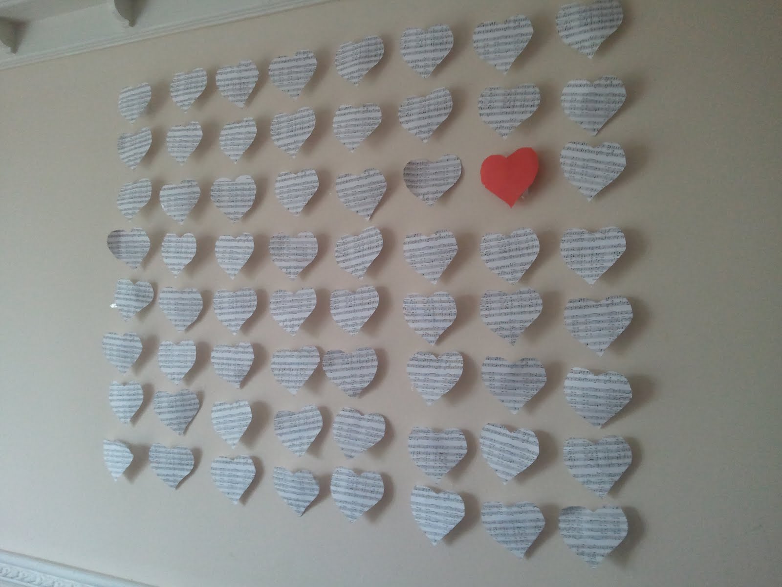 Let's Make This Pretty!: Paper Hearts Wall Art