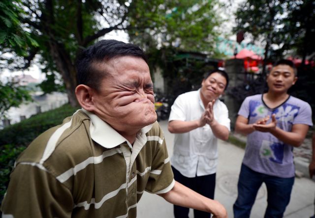 HakikaBlog Crew Welcomes You: #FunnyWorld: Man wins $15,000 for making ...