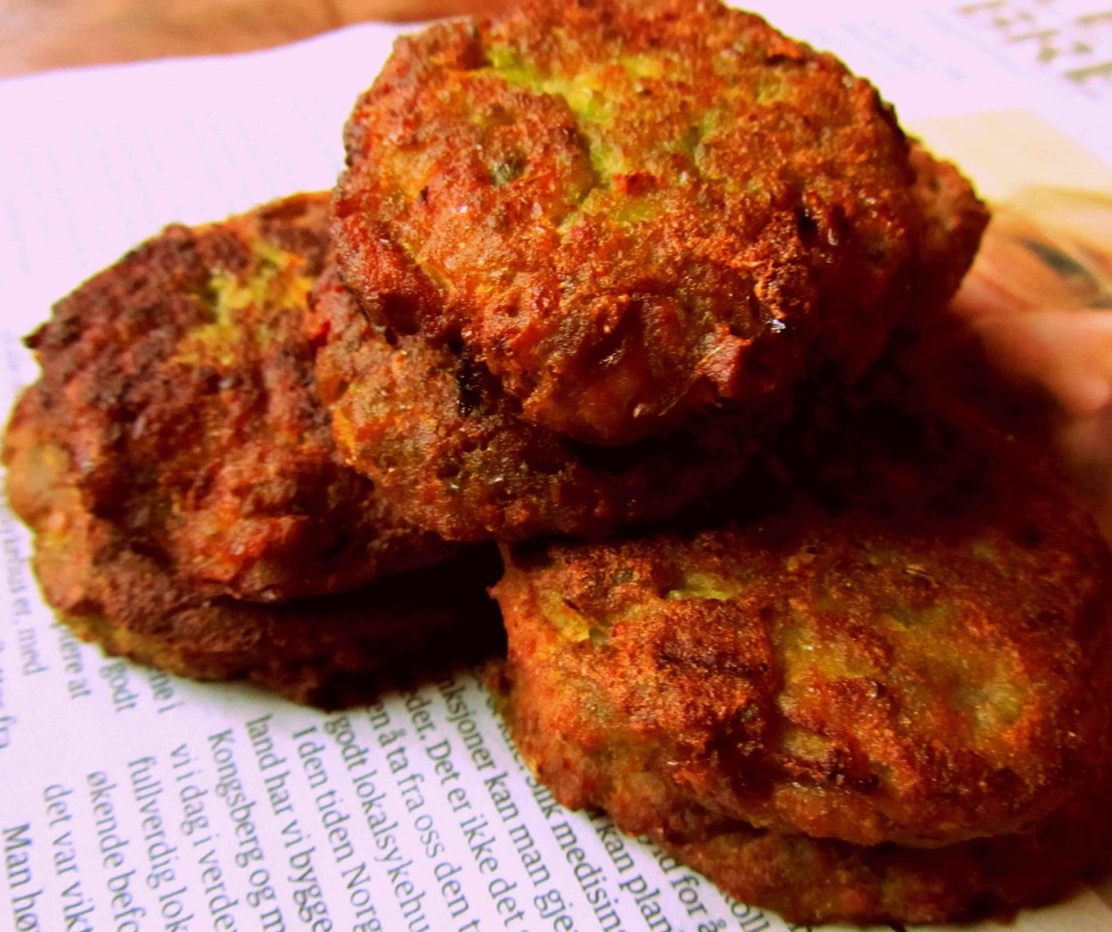 Indulge...: Pachai Pattani Vadai | Peas Vadai | Green Peas Fritters