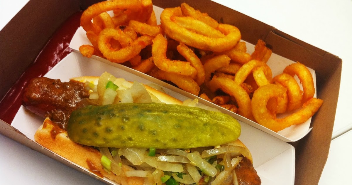 Chronicles of a Foodie: The Greasy Wiener: A Review