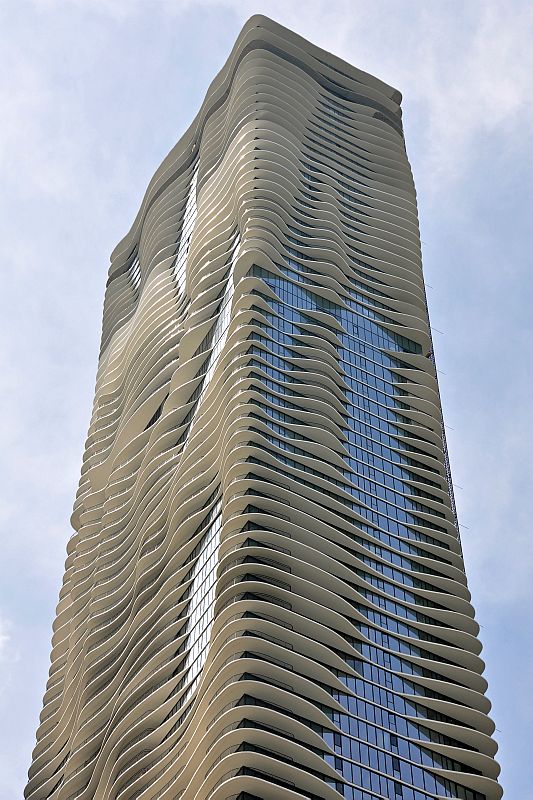 Ingeniería y Computación: Aqua Tower, extraordinario diseño arquitectonico.