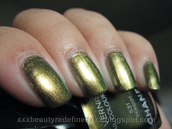 BeautyRedefined by Pang: Chanel Peridot Nail Colour Swatches