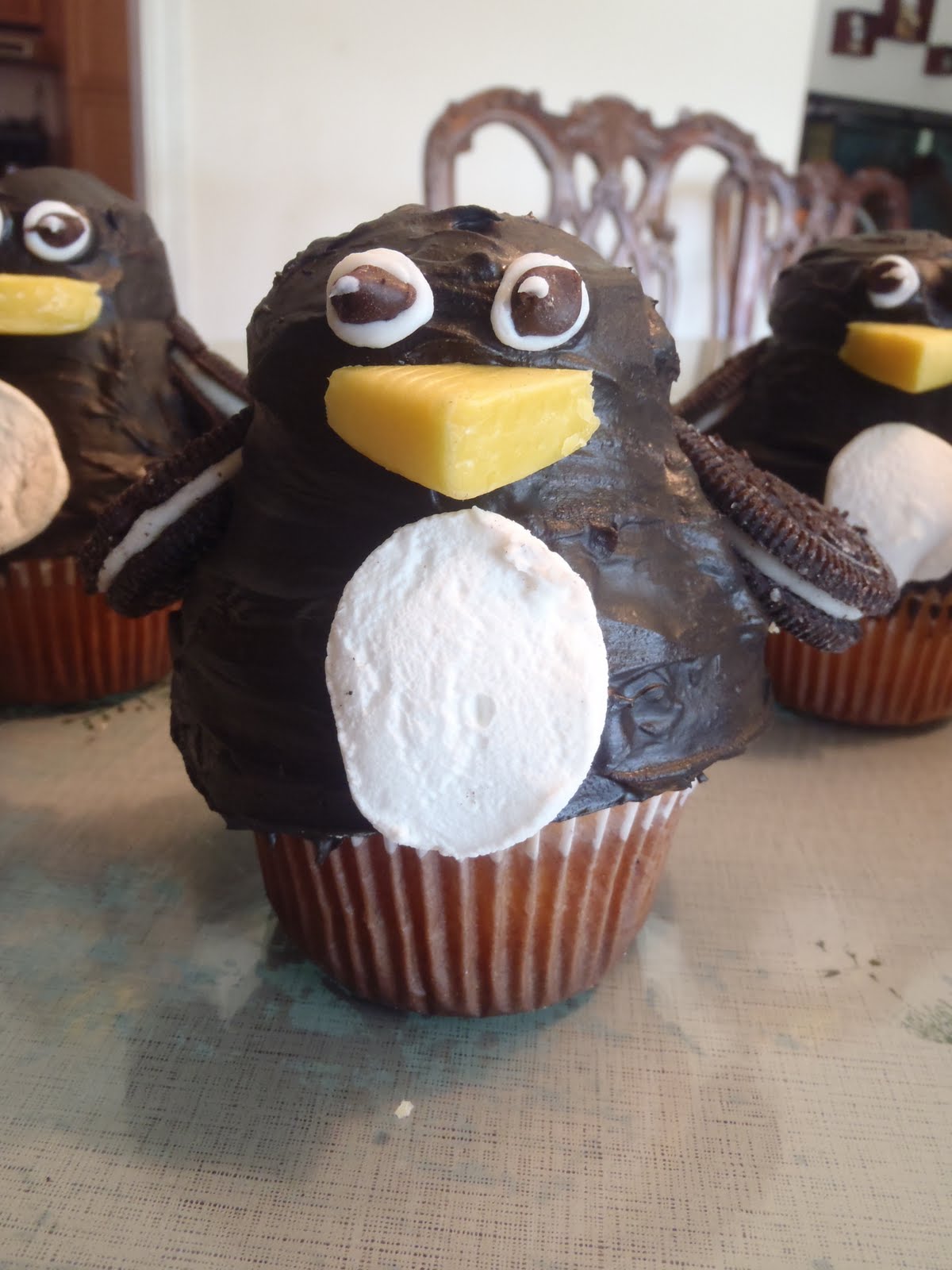 Love Dem Goodies: Penguin Cupcakes