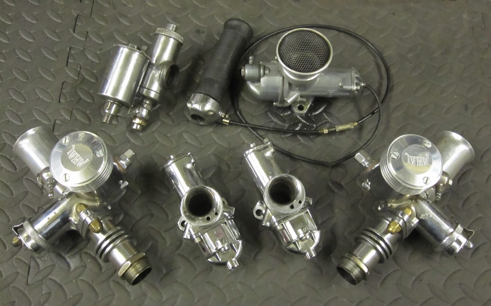 EAT THE RICH UK : AMAL CARB SALE