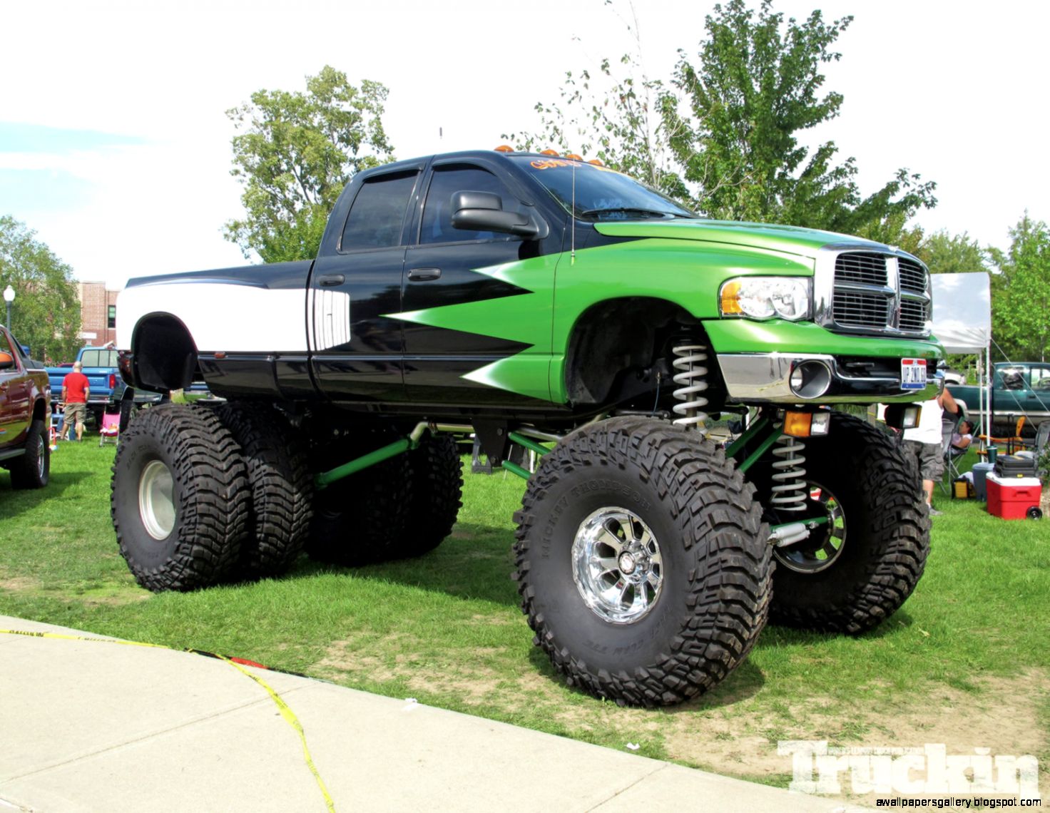 Lifted 4X4 Dodge Trucks | Wallpapers Gallery