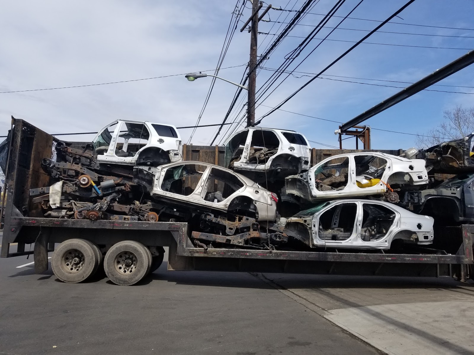 Cash For Junk Autos NJ: 6 Dangers of Driving Around in a Junk Car