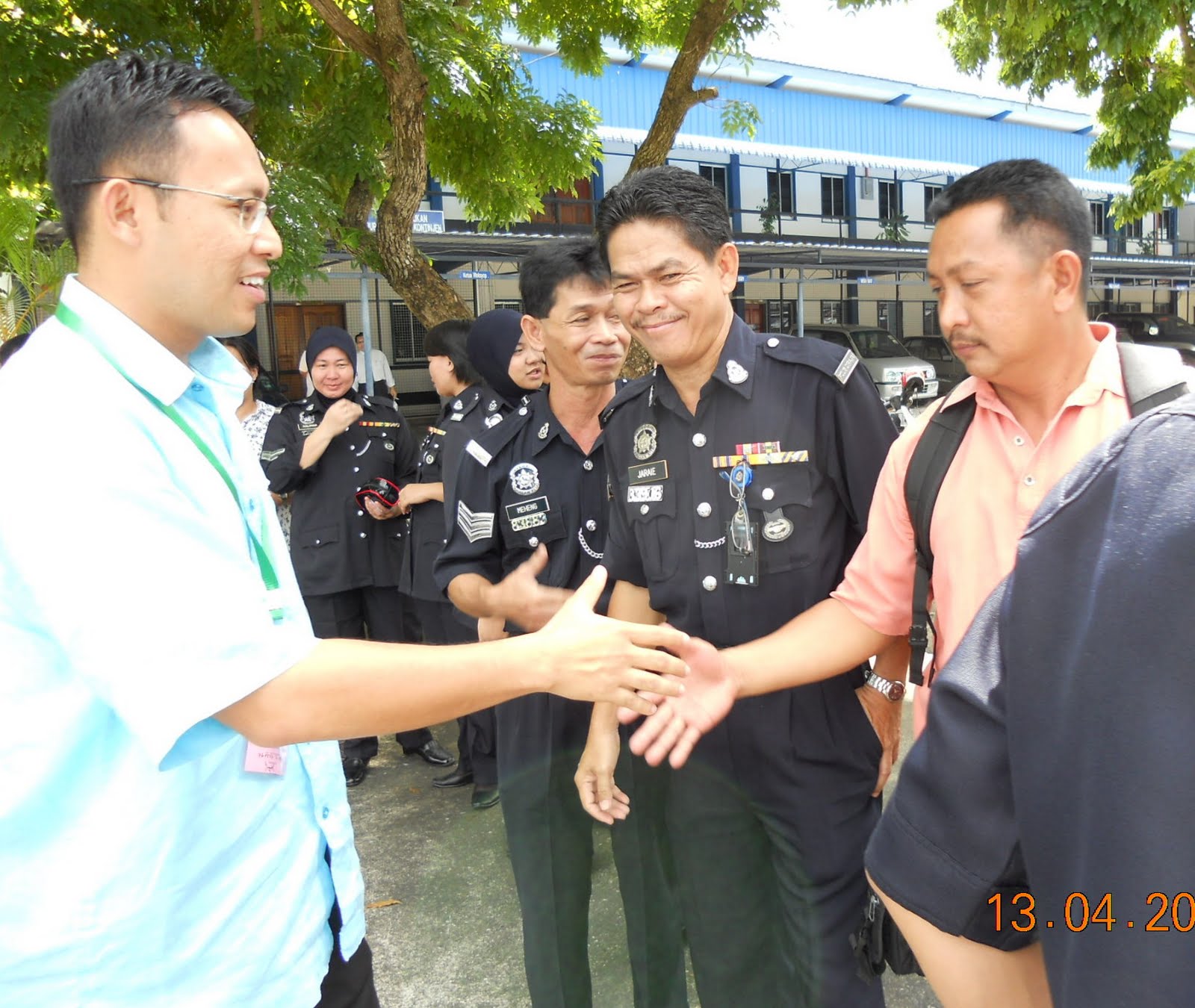 Calon N.08 Satok - Ahmad Nazib Johari: Lawatan Calon Pusat Undi Pos IPK ...