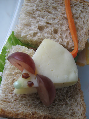 Rindy Mae: M Is For Mouse: A Kid Lunch