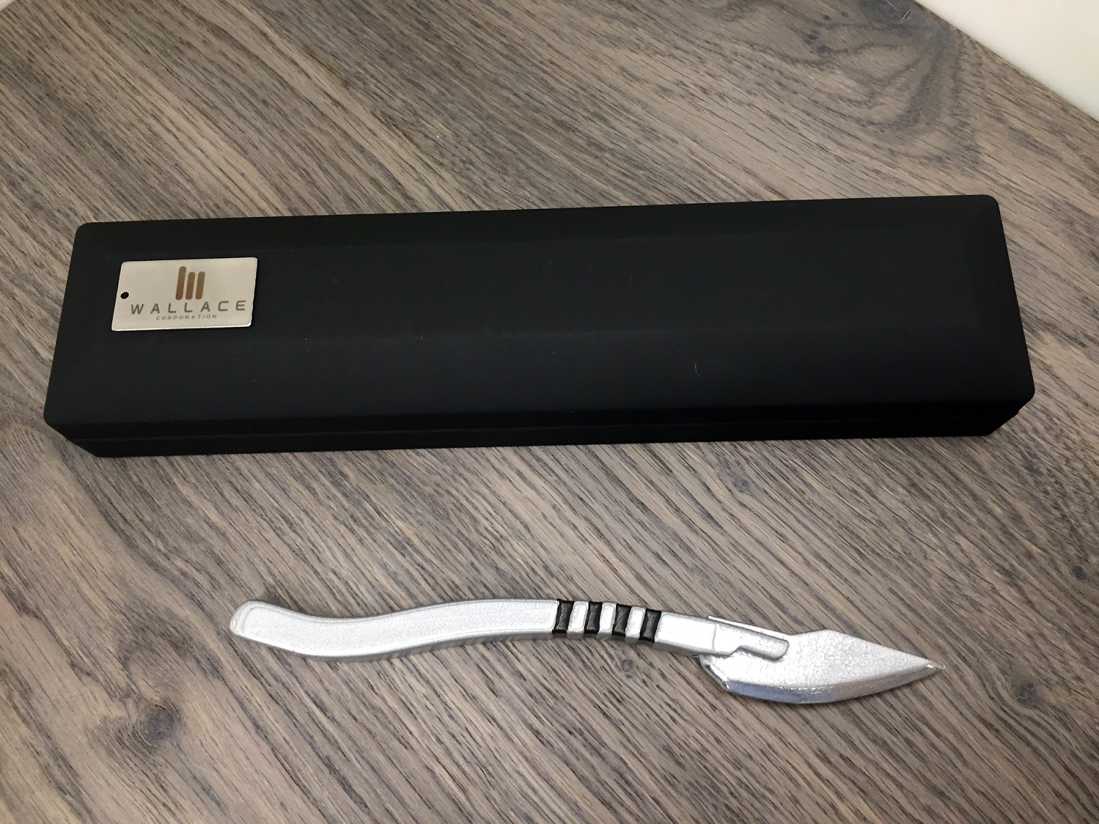 Blade Runner: 2049 Wallace's Personal Scalpel Replica