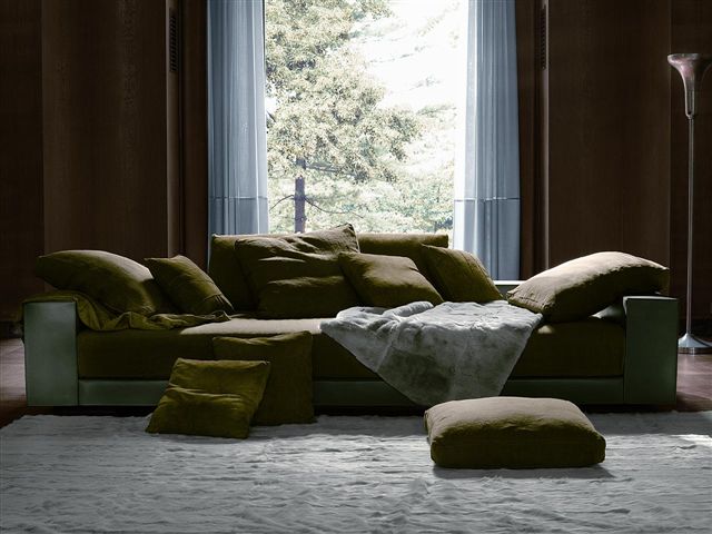 DESIGNER LAURA MCCREE: April 2011