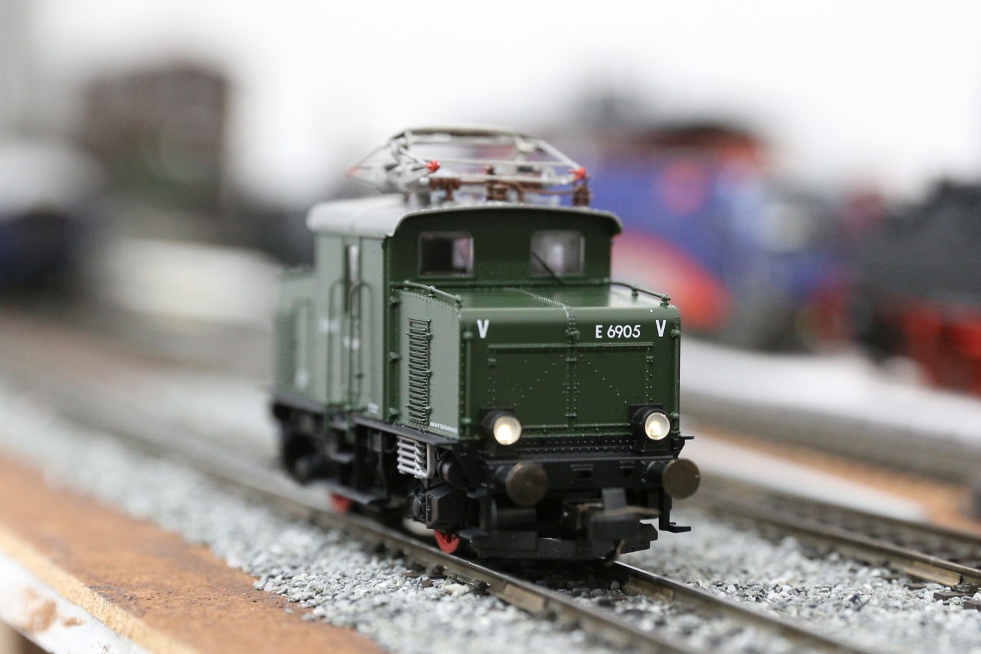 次にMärklinのUmbauwagen 3種類。照明付きモデル。