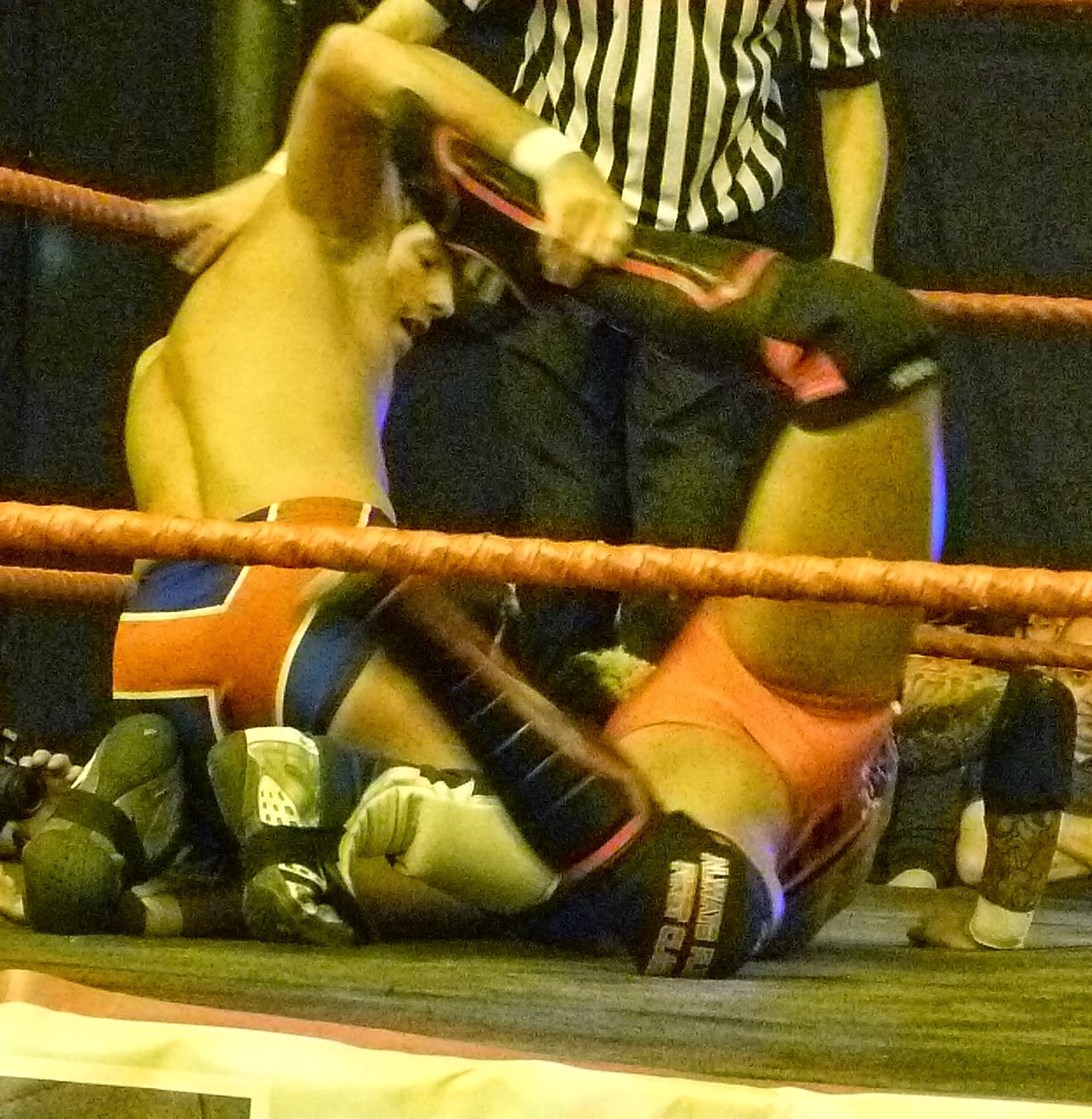 WRESTLESHOTS: RICOCHET V ZACK SABRE JR WRESTLESHOTS: RICOCHET V ZACK SABRE JR