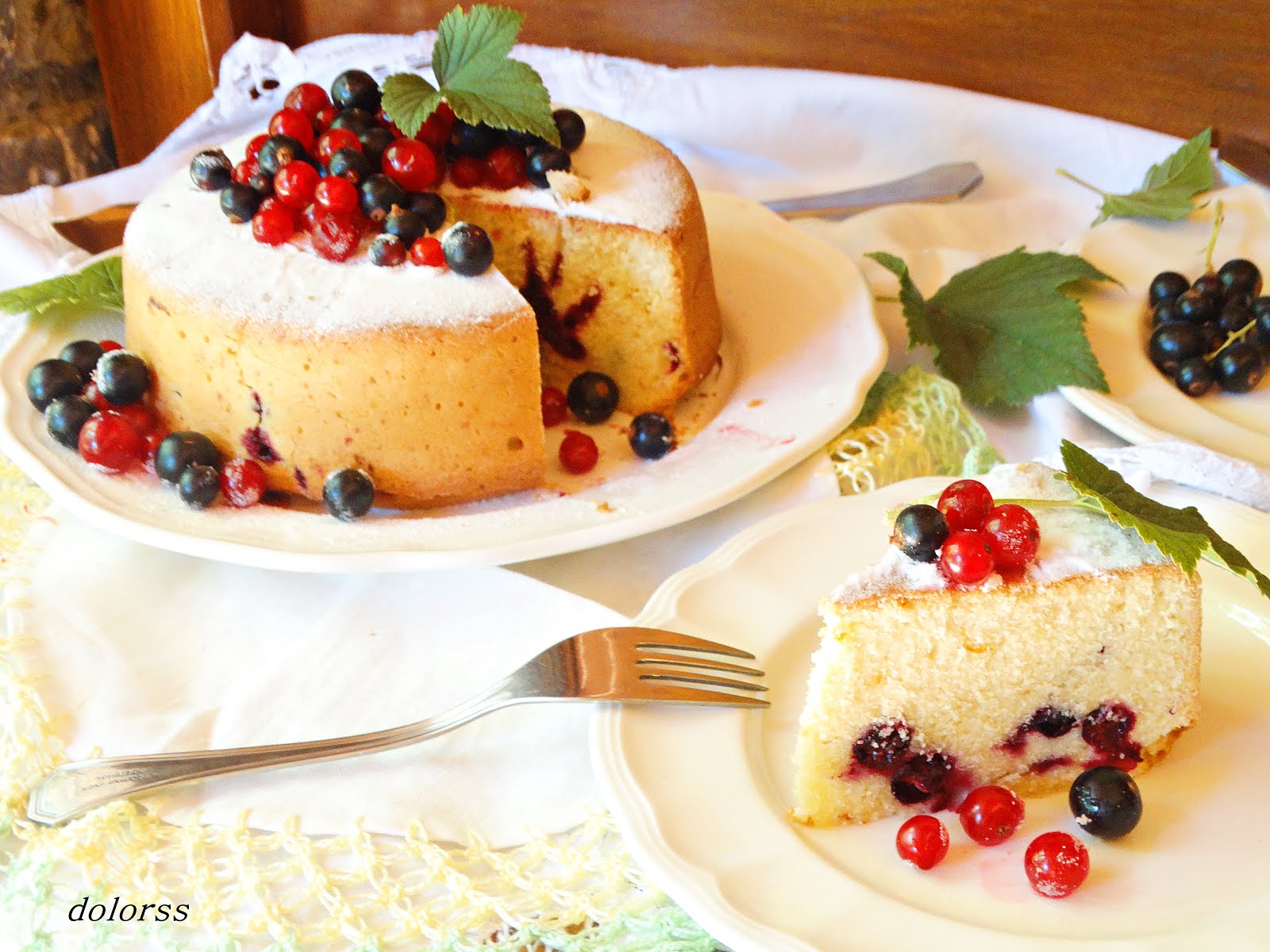 Blog de cuina de la dolorss: Bizcocho de grosellas