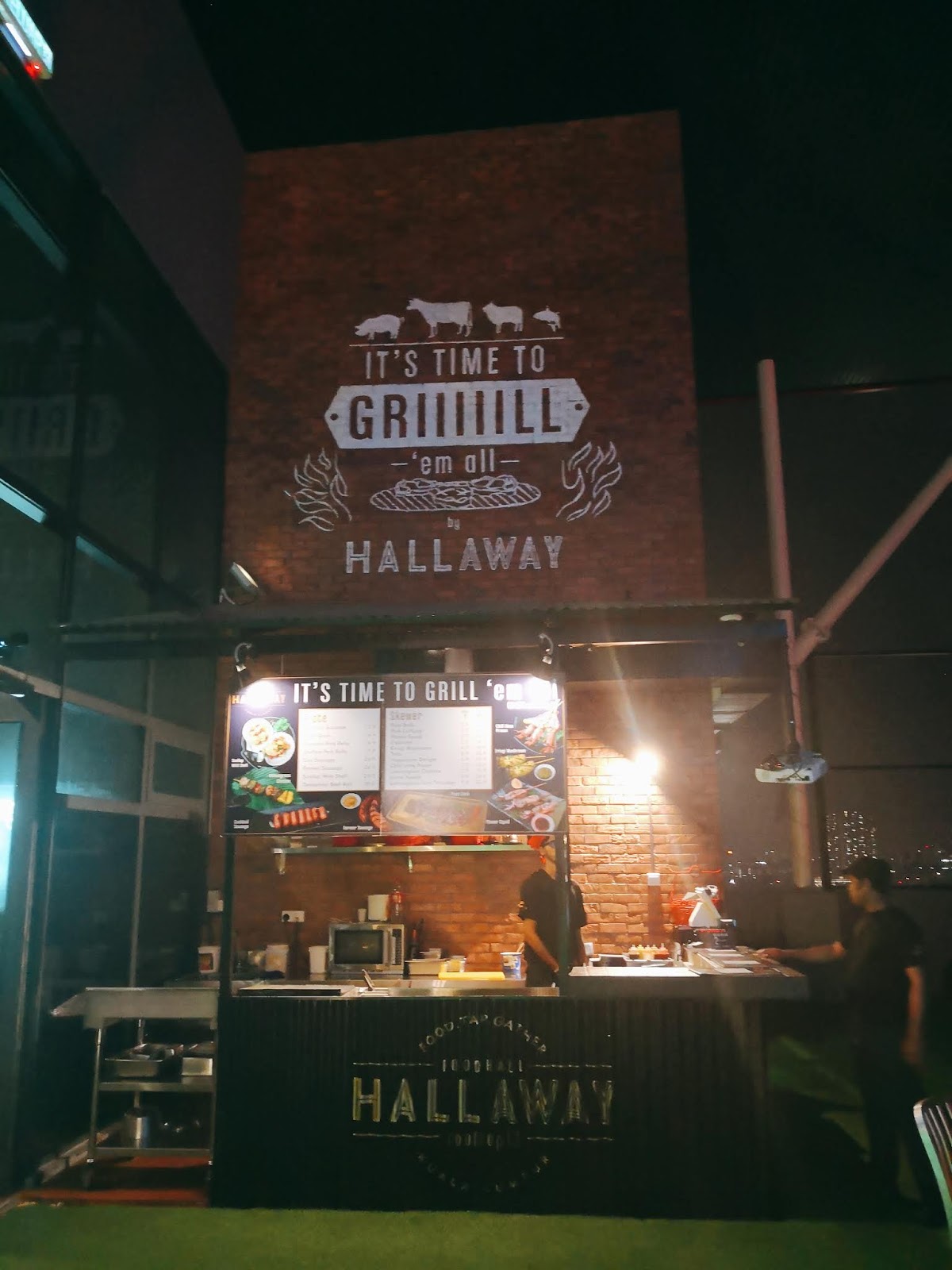 Hallaway KL - 俯瞰KL夜景的空中餐厅 | 有 Liveband | 却是平民价格？！😍 - Charlotte Kong