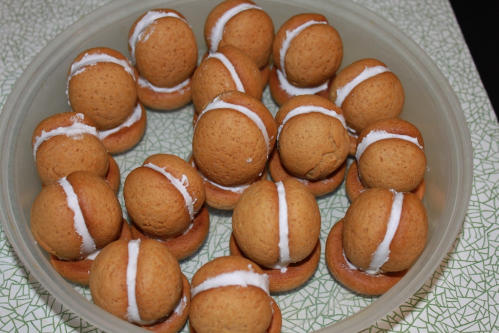 Visko po trupinėlį: Meduoliniai ežiukai ir grybukai