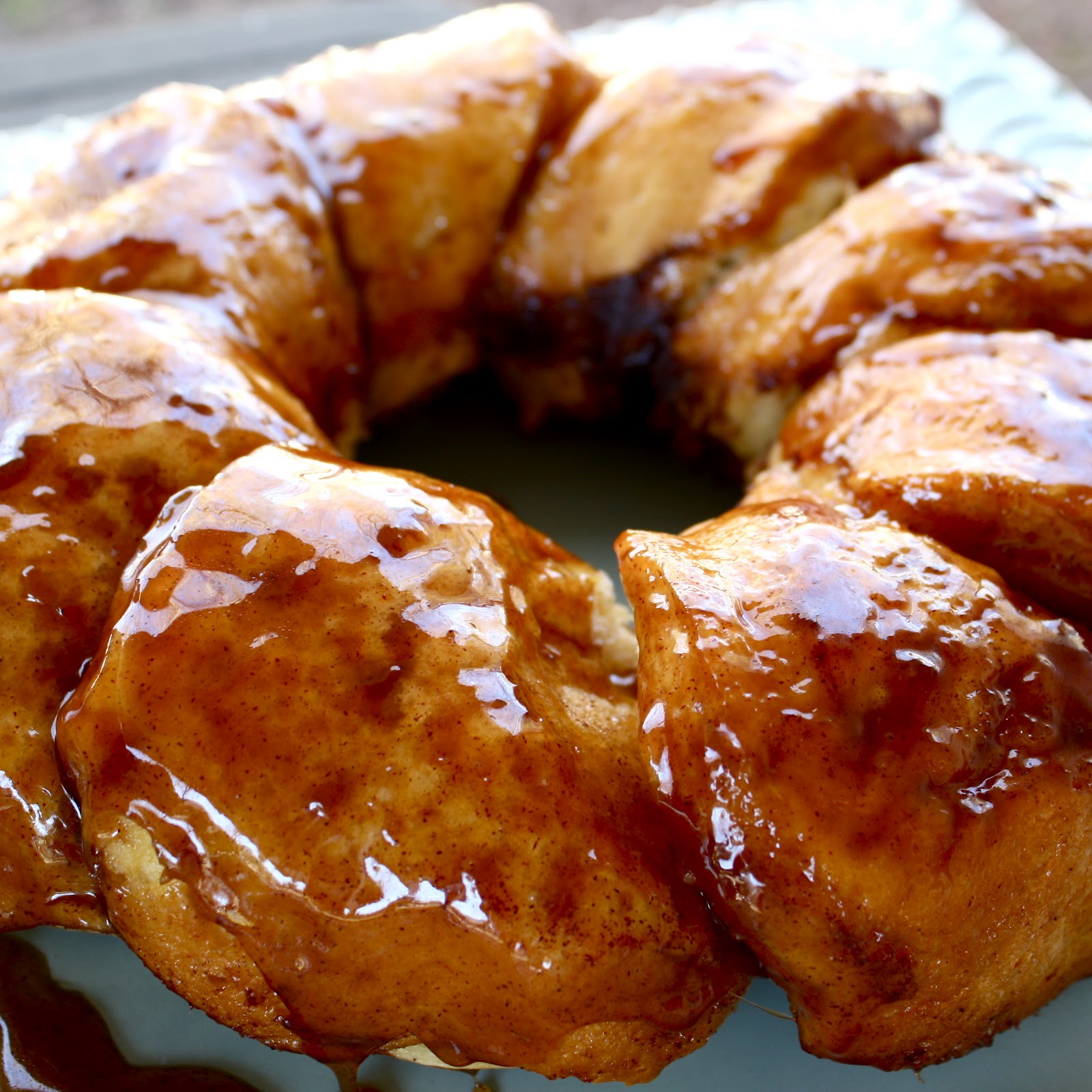 Chocolate Therapy: Sticky Bun Breakfast Ring