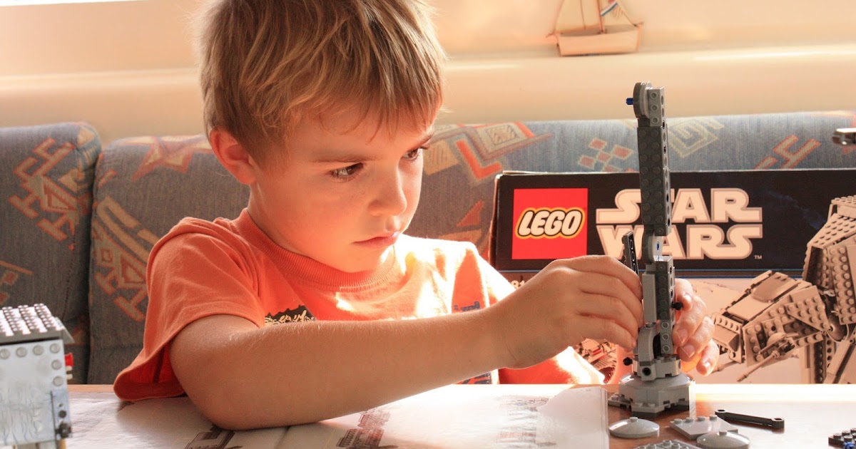 Wise Old Owl Speech and Language Therapy: Supporting Language Using Lego