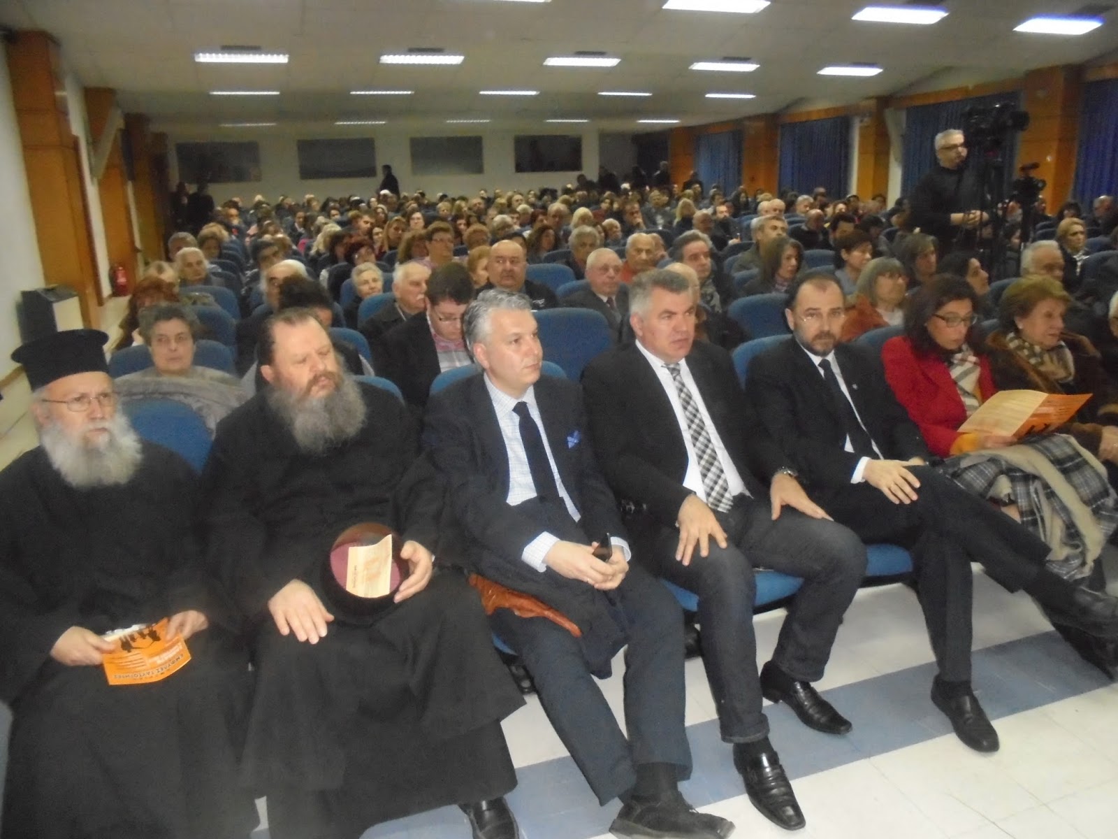 ΛΕΥΤΕΡΙΑ: Κατερίνη: ΟΓΚΩΔΗΣ ΣΥΓΚΕΝΤΡΩΣΗ ΚΑΤΑ ΤΗΣ ΘΕΜΑΤΙΚΗΣ ΕΒΔΟΜΑΔΑΣ ...