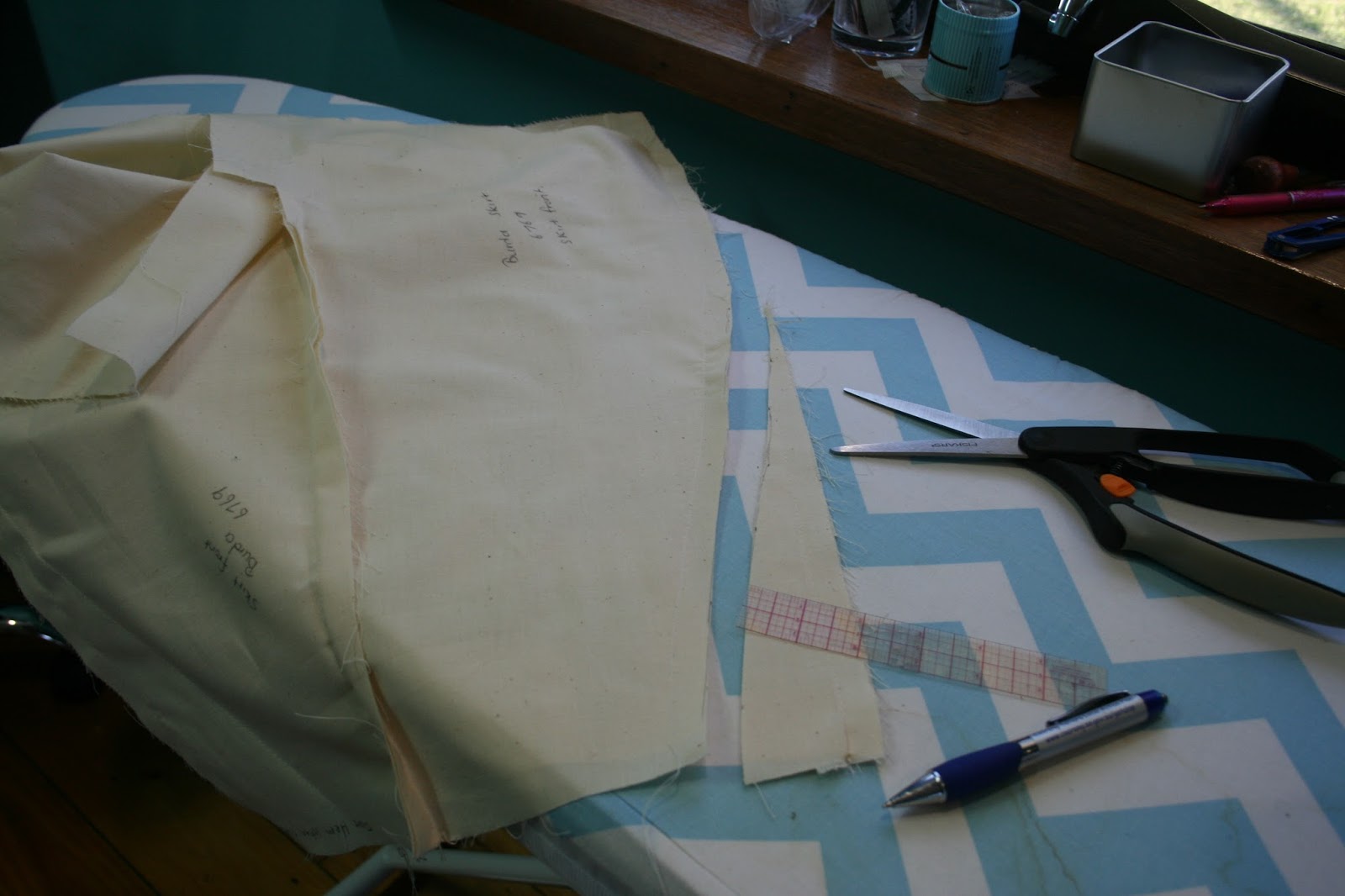 Five and Counting....: Burda 6769 A Skirt in the Making