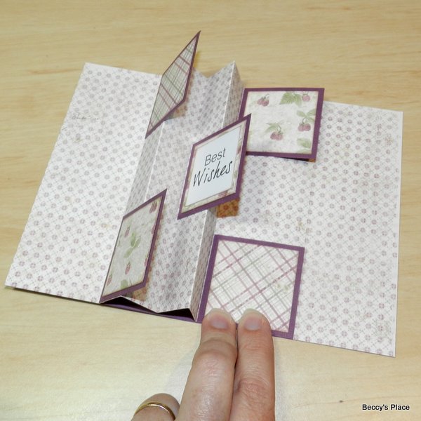 Beccy's Place: Tutorial - Flag Fold Cards