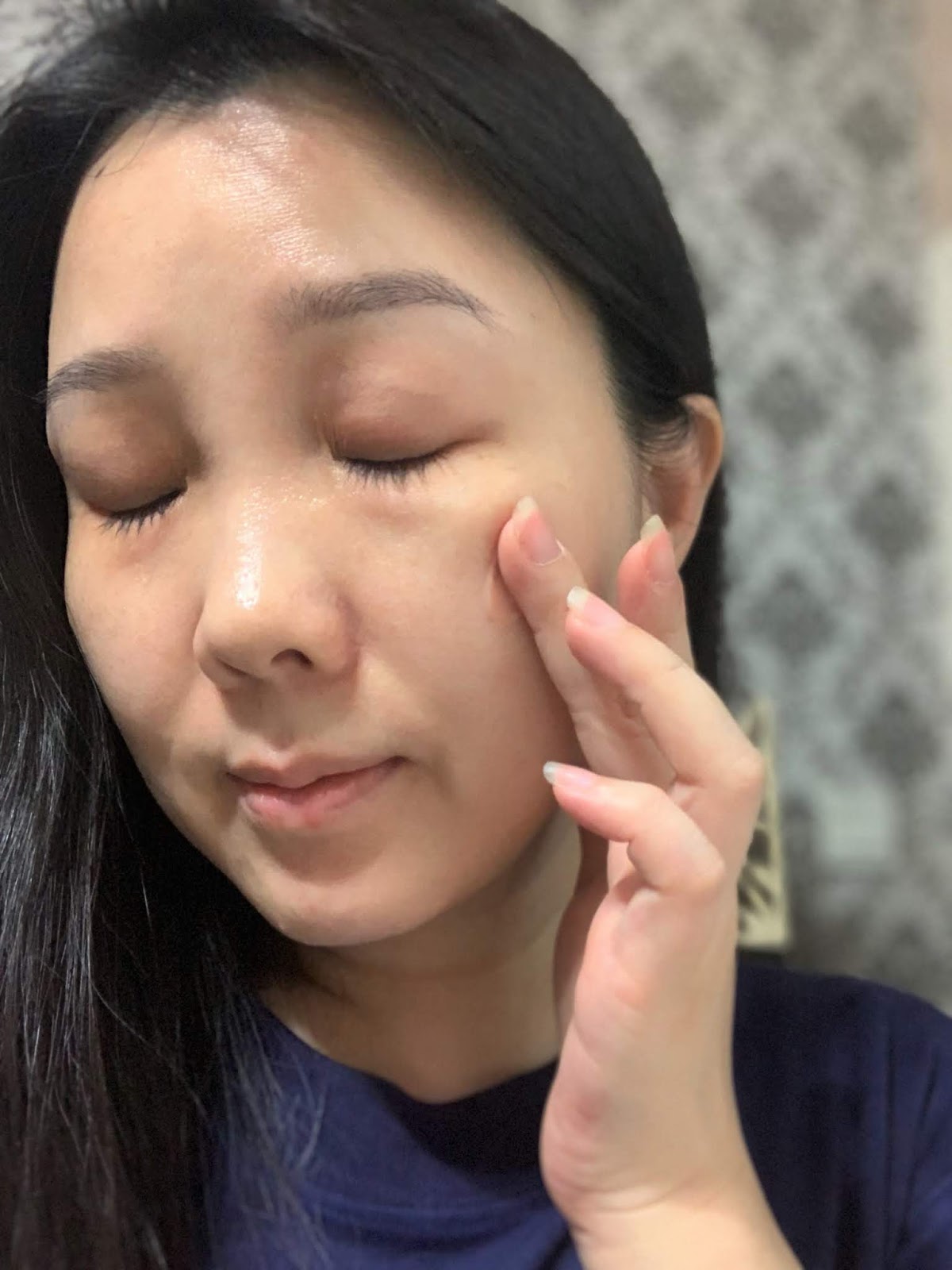 無害化妝品：三合一水潤打底霜 ⑅୨୧⑅ Veil The Sunset Light Primer : BeautySearch