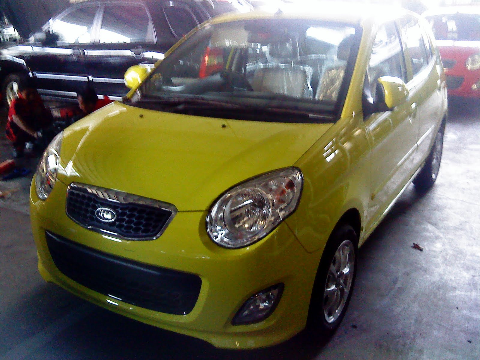 Marketing Kia Mobil Indonesia: WARNA PILIHAN PICANTO COSMO