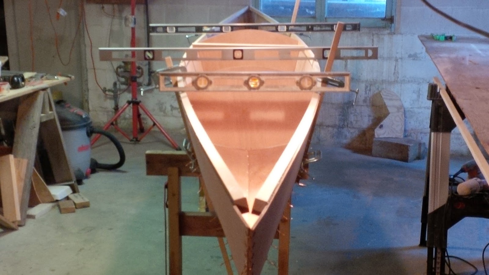 Geiger's Boat Shop: Chesapeake 17 Kayak - Fitting Bulkheads and Faring ...