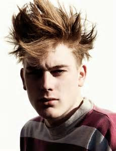 Gaya Model Rambut Spike Cowok Terbaru | Tips Model Rambut