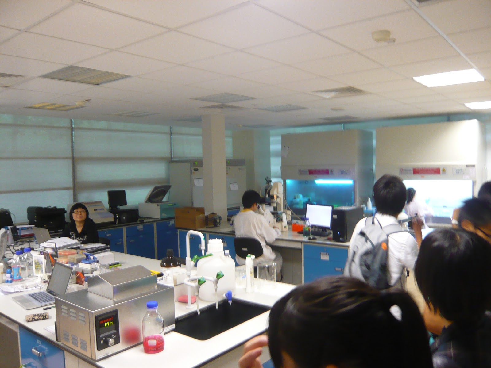 Singapore Local Tour: Educational Tour - NTU Bio-Science Lab