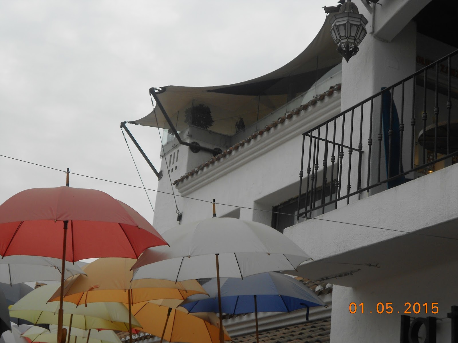 FOTOS AL ANDAR: BORDE RIO Santiago CHILE