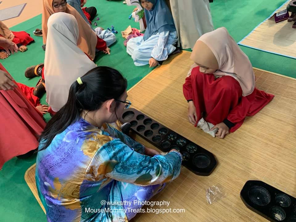 Play And Experience Nostalgia Childhood Kampung Traditional Games At ...