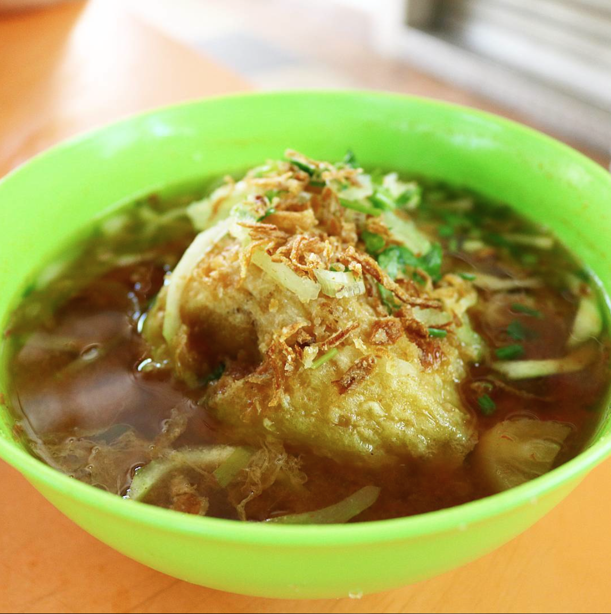 Food Vibrations: Haig Road Food Center Part 2: Kentang Ball & Roti John