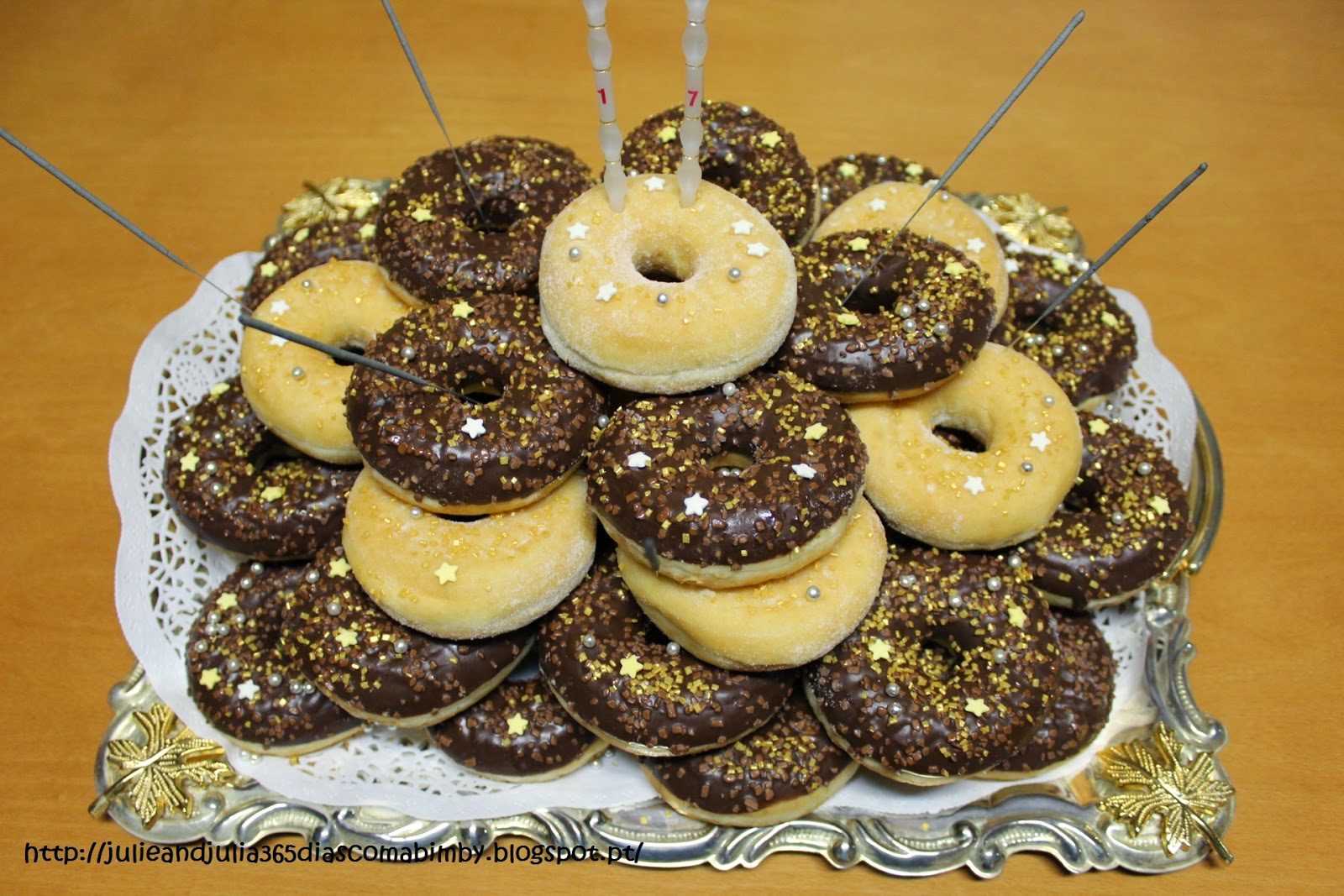 Julie and Julia 365 dias com a Bimby: BOLO DE ANIVERSÁRIO DE DONUTS