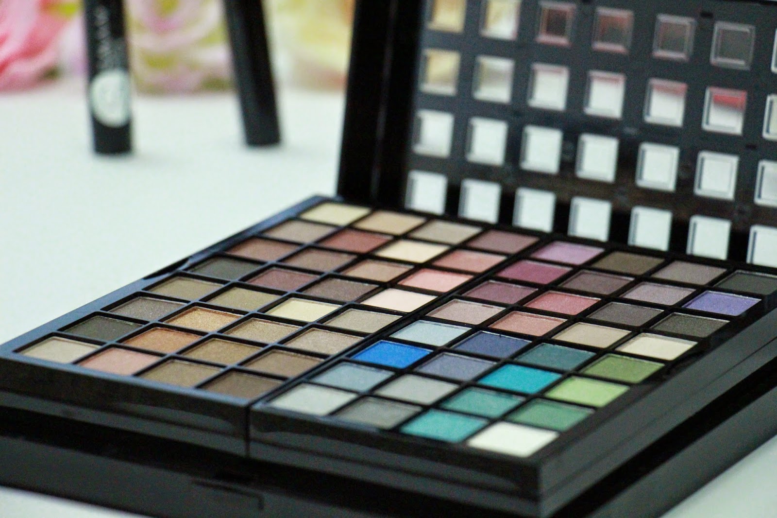 Model Prefer Makeup Kit | Makeupview.co