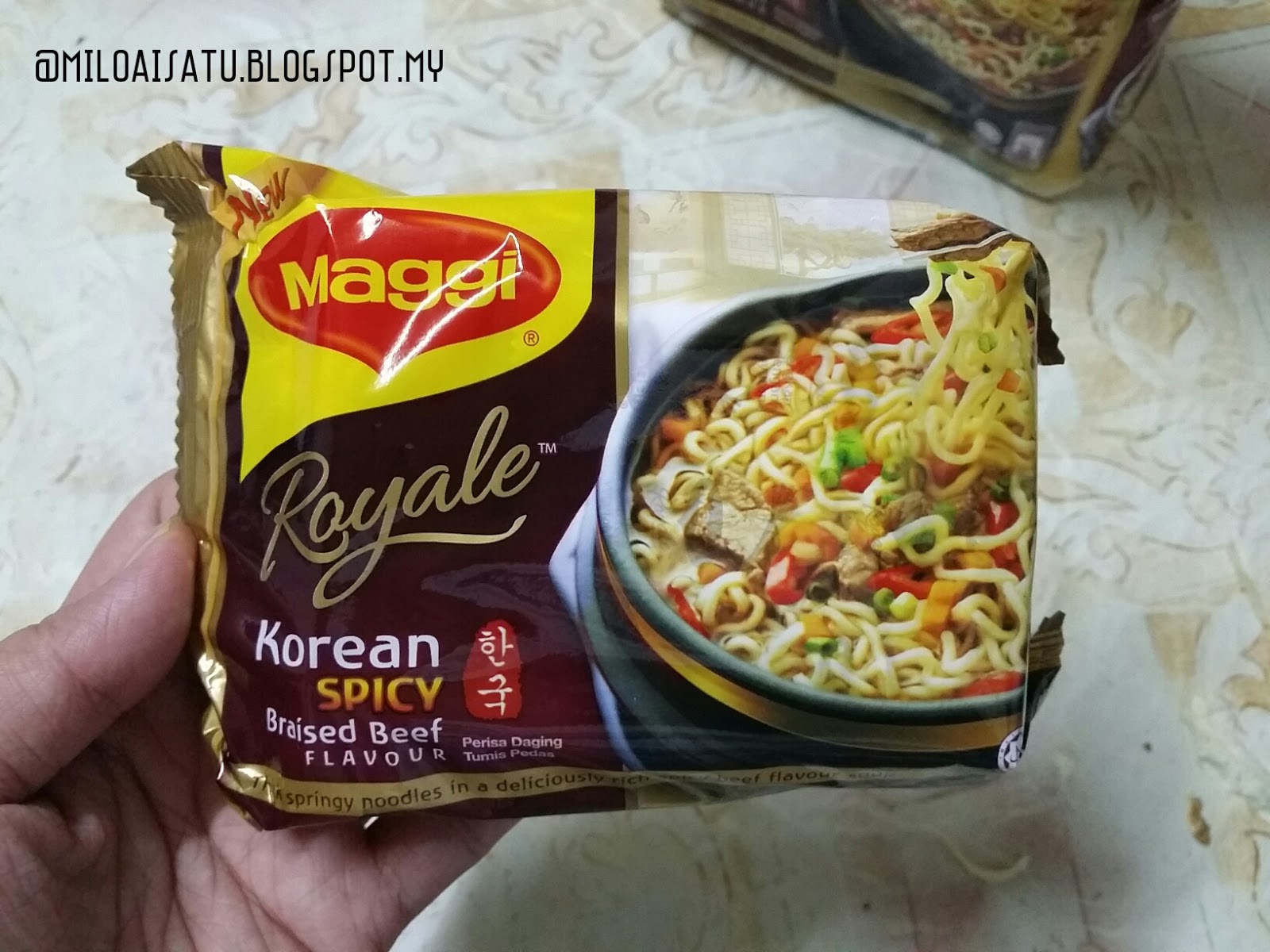 A LITTLE BIT OF EVERYTHING: FOOD REVIEW : MAGGI ROYALE KOREAN SPICY ...