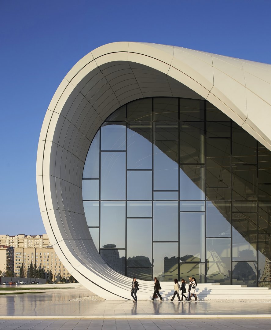 Neo futurist architecture : The Heydar Aliyev Cultural Centre - archicture