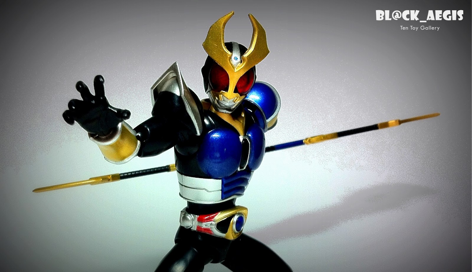Ten Toy Gallery: Review: S.H.Figuarts Kamen Rider Agito Storm Form