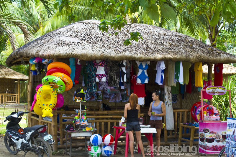 Lakawero: Sunset Beach Park at Babak, Samal Island
