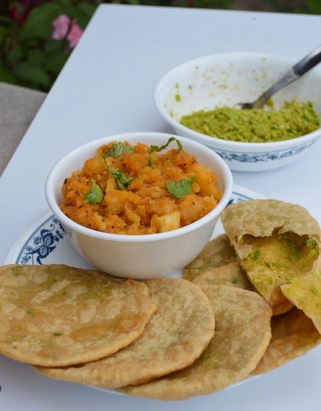 Matar Poori With Aloo Subzi ~ Tamalapaku