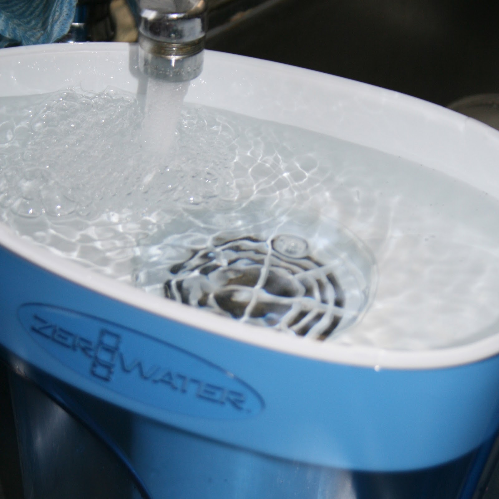 SusieQTpies Cafe: ZeroWater 10 Cup Pitcher & TDS Water Meter Giveaway