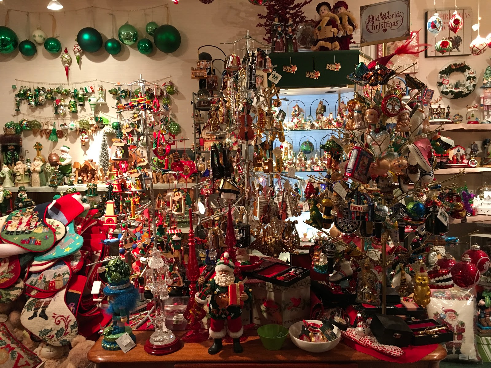 Houston Food Explorers: Christmas Rocks - The Christmas Store on ...