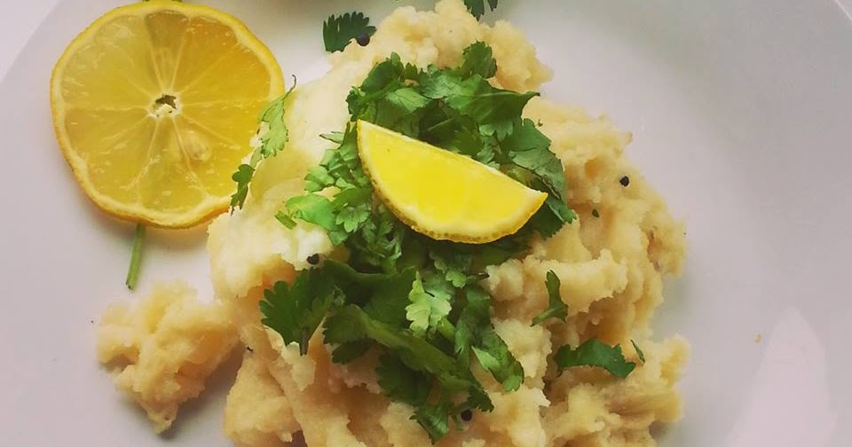 Maharashtrian Thali - महाराष्ट्रियन थाळी : Tikhat Shira