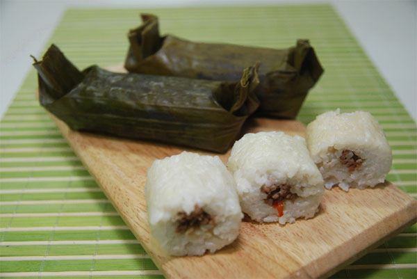 Resep Recipe: Buras (a steamed, stuffed rice dish)